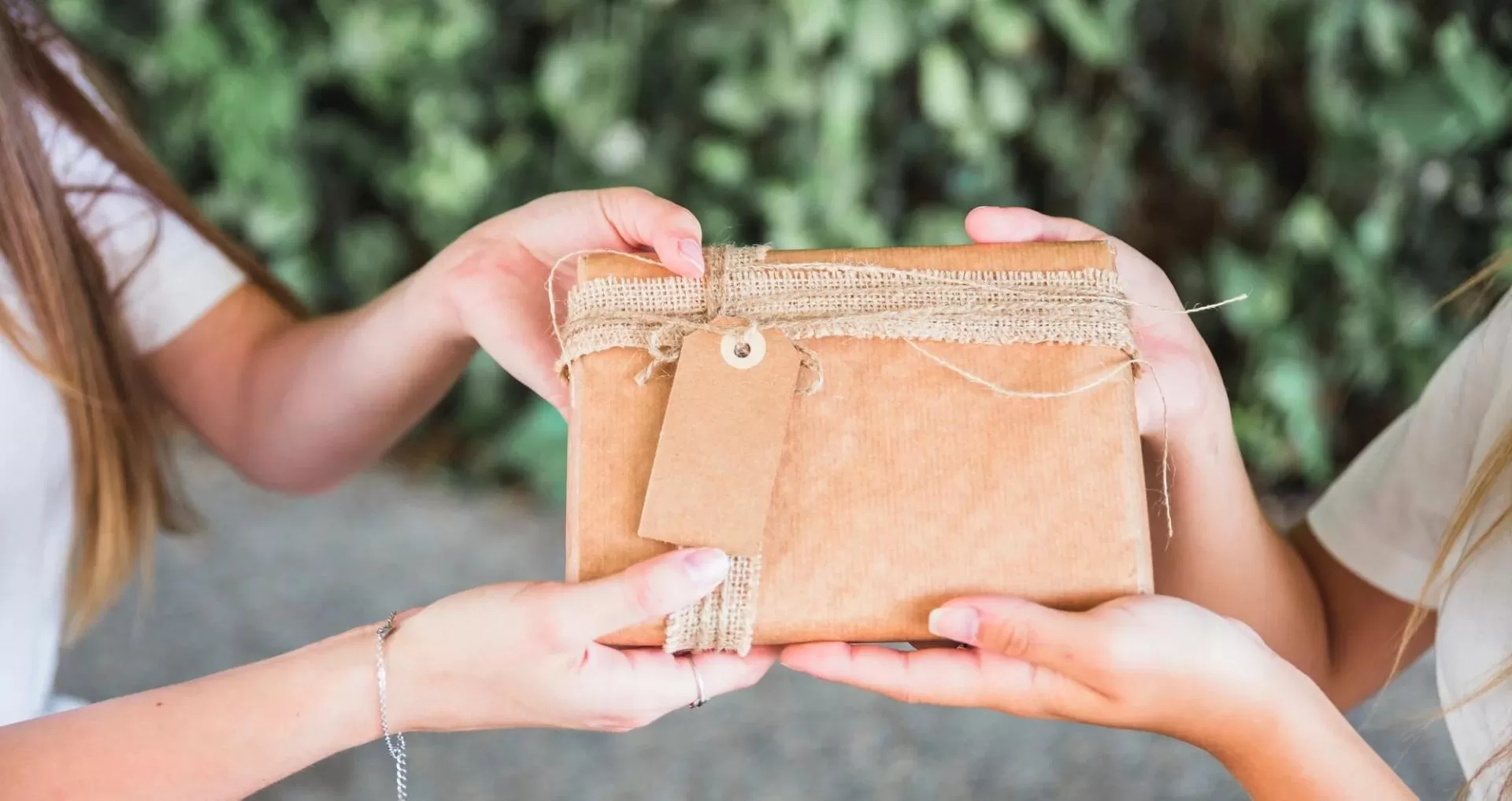 TIPA Revolutionizes Fashion Packaging with Compostable Solutions | PAC